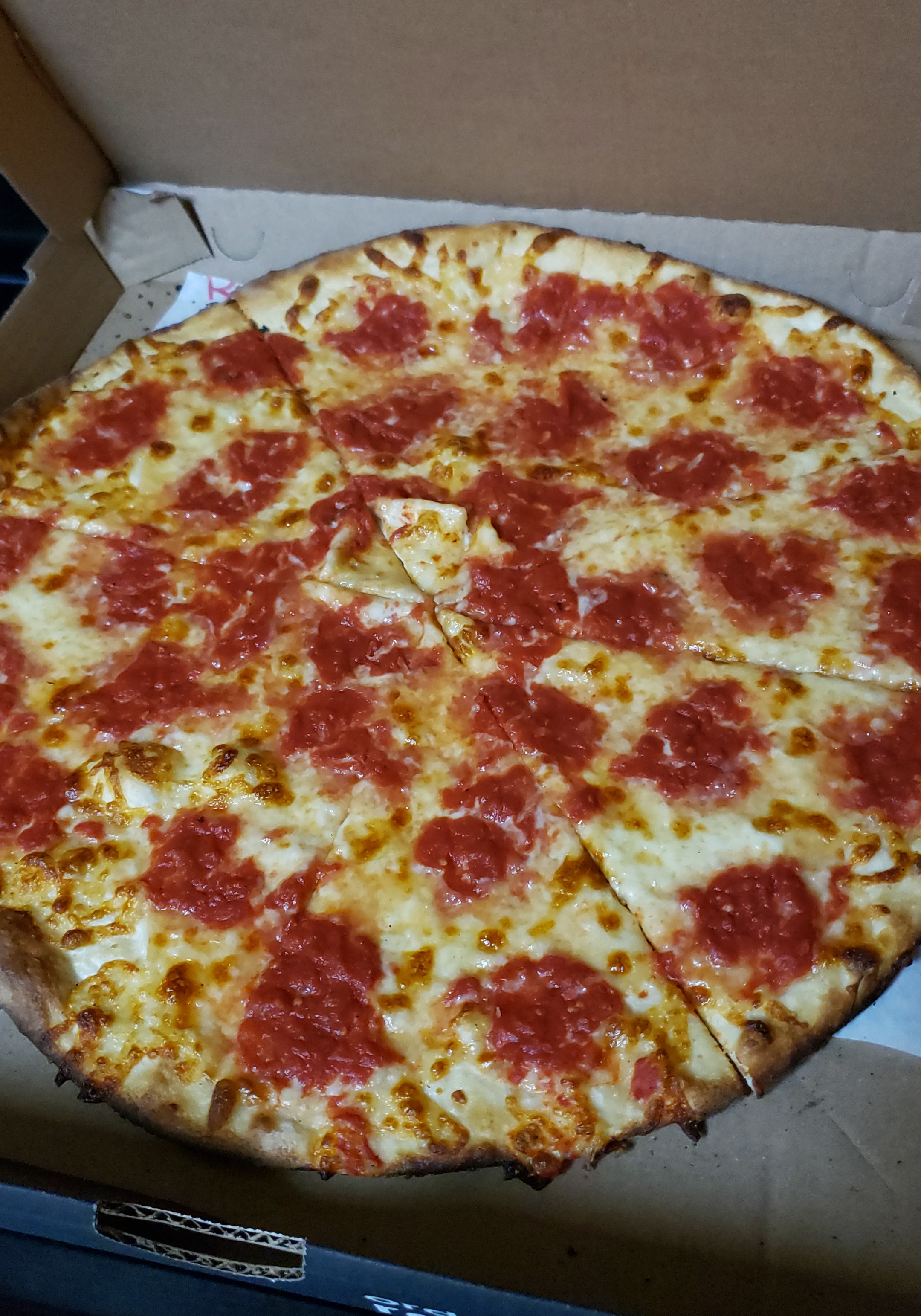 paulievee's Pizza Review at Round Pie Pizza Company | One Bite