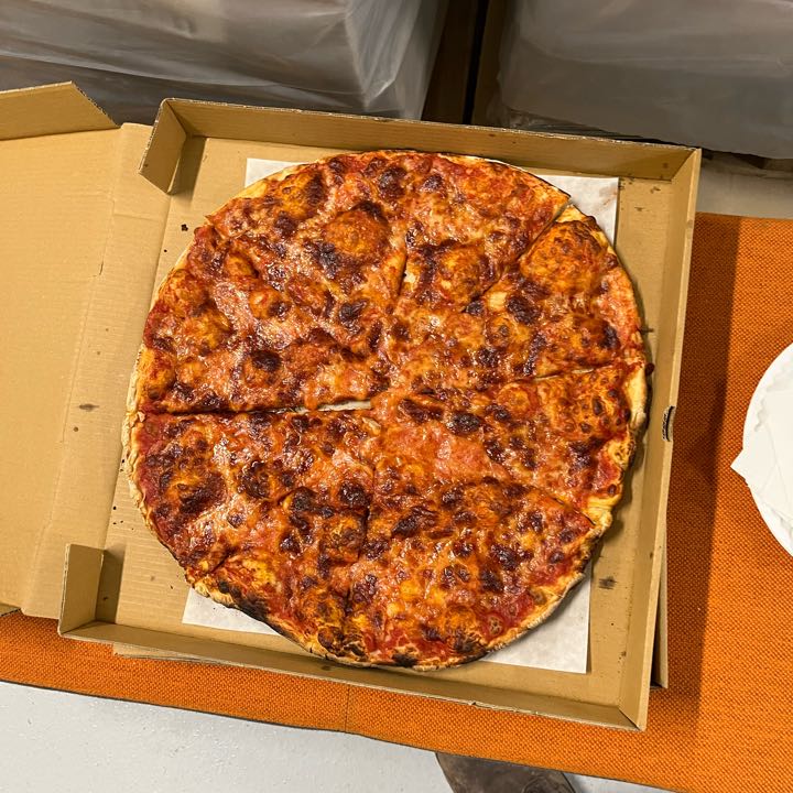 comet.comet's Pizza Review at DeLucia's Brick Oven Pizza | One Bite