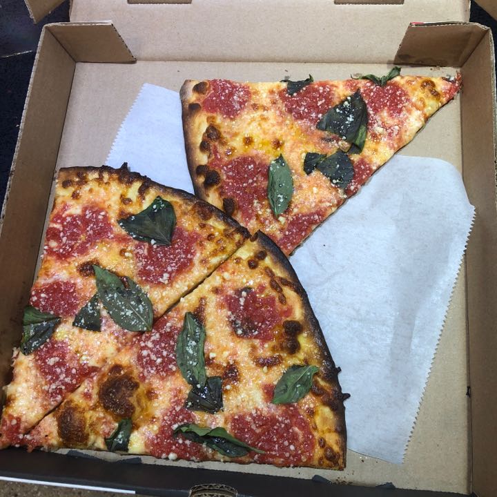 moshe.qubrusi's Pizza Review at Round Pie Pizza Company | One Bite