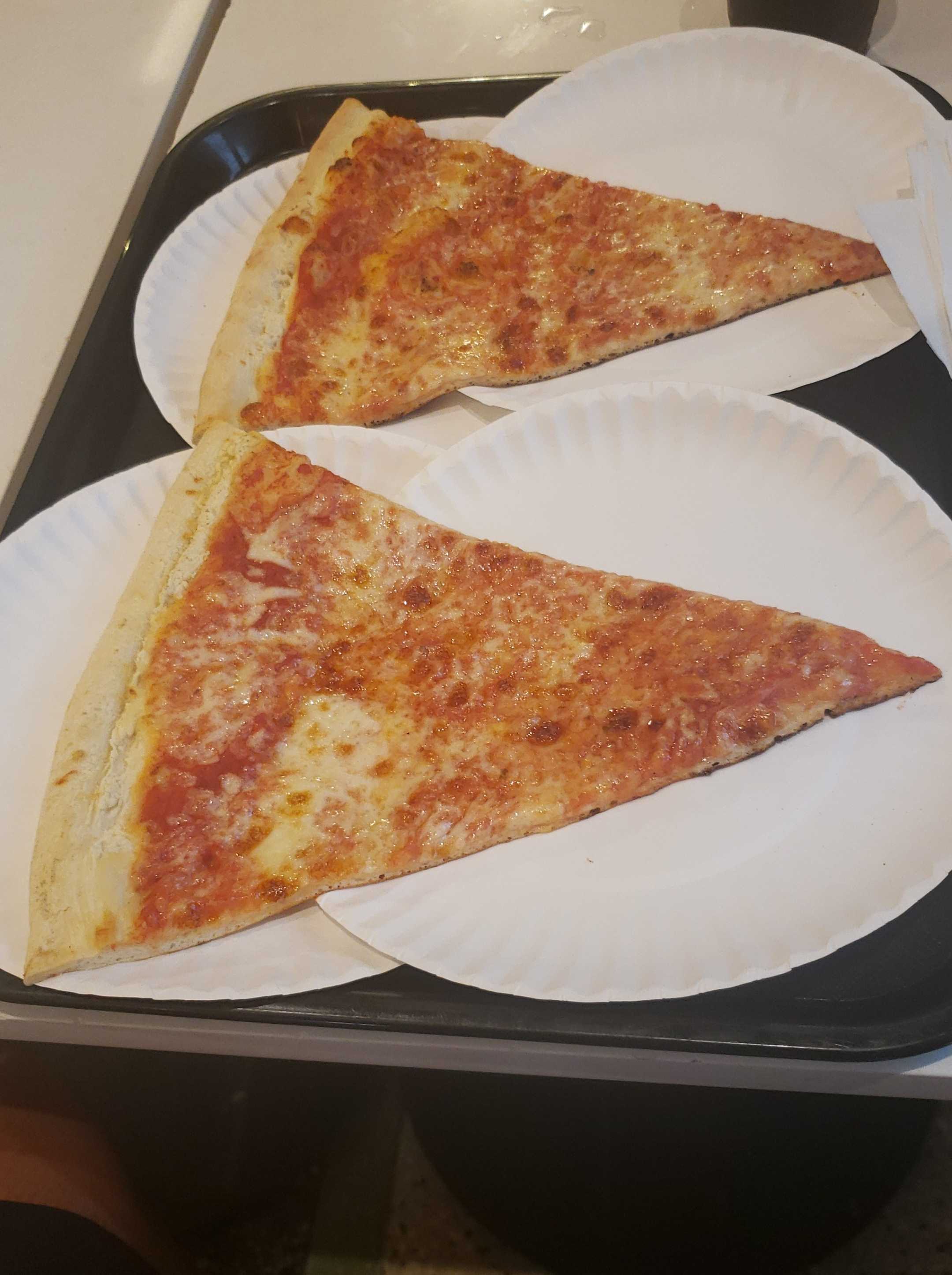 frank.castillo's Pizza Review at Pizza Ponte | One Bite