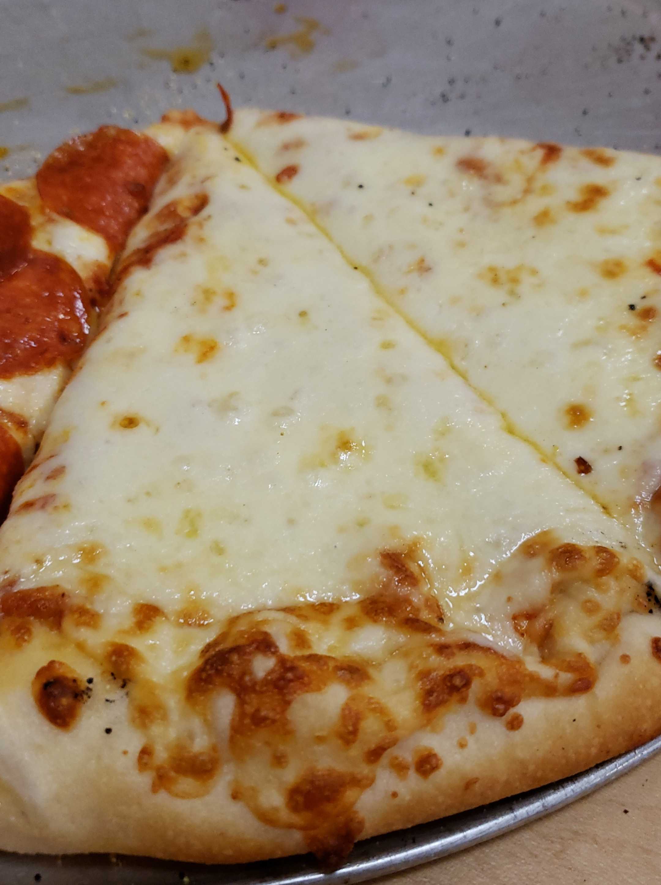 Justin picard s Pizza Review At Peter Piper Pizza One Bite Justin picard s Pizza Review At Peter Piper Pizza One Bite