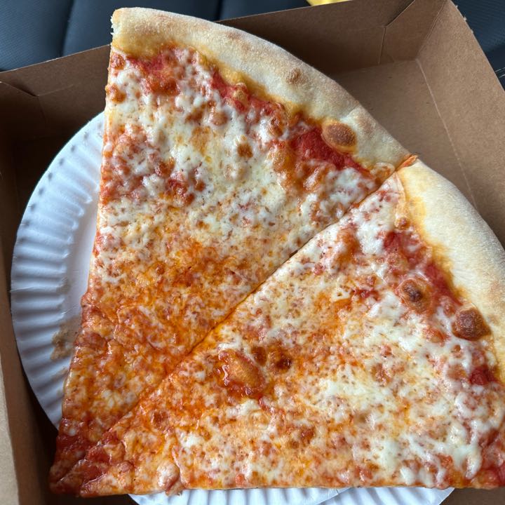 frank.reese's Pizza Review at Max's Pizzeria | One Bite