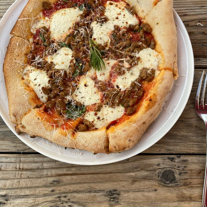 me.proud's Pizza Review at Cafe Reyes | One Bite